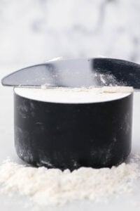 How to Measure Flour Accurately with Ease | Beyond Frosting