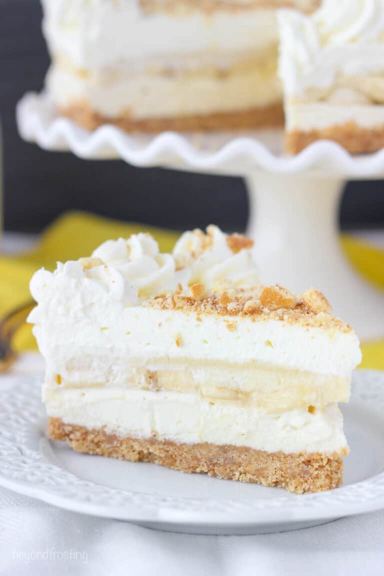 Banana Pudding Cheesecake (No-Bake) | Beyond Frosting