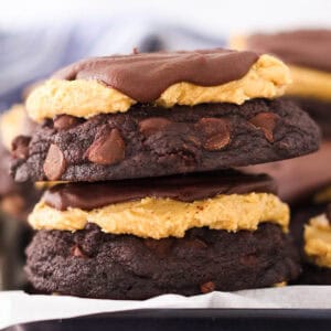 Peanut Butter Buckeye Cookies l Beyond Frosting