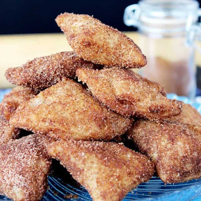 Easy Cinnamon Apple Pie Fritters Recipe | Beyond Frosting
