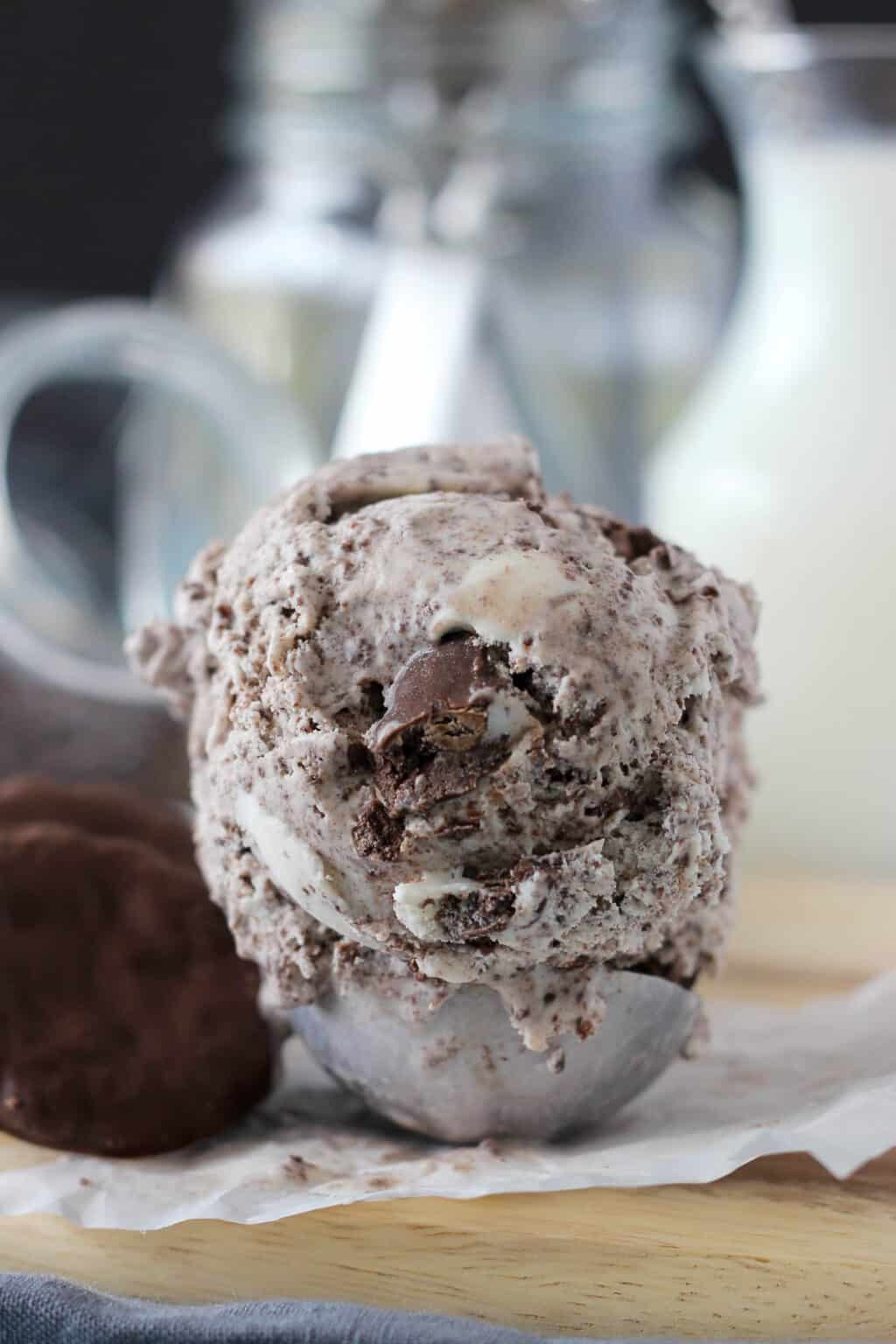 Thin Mint Cookie Ice Cream - Beyond Frosting