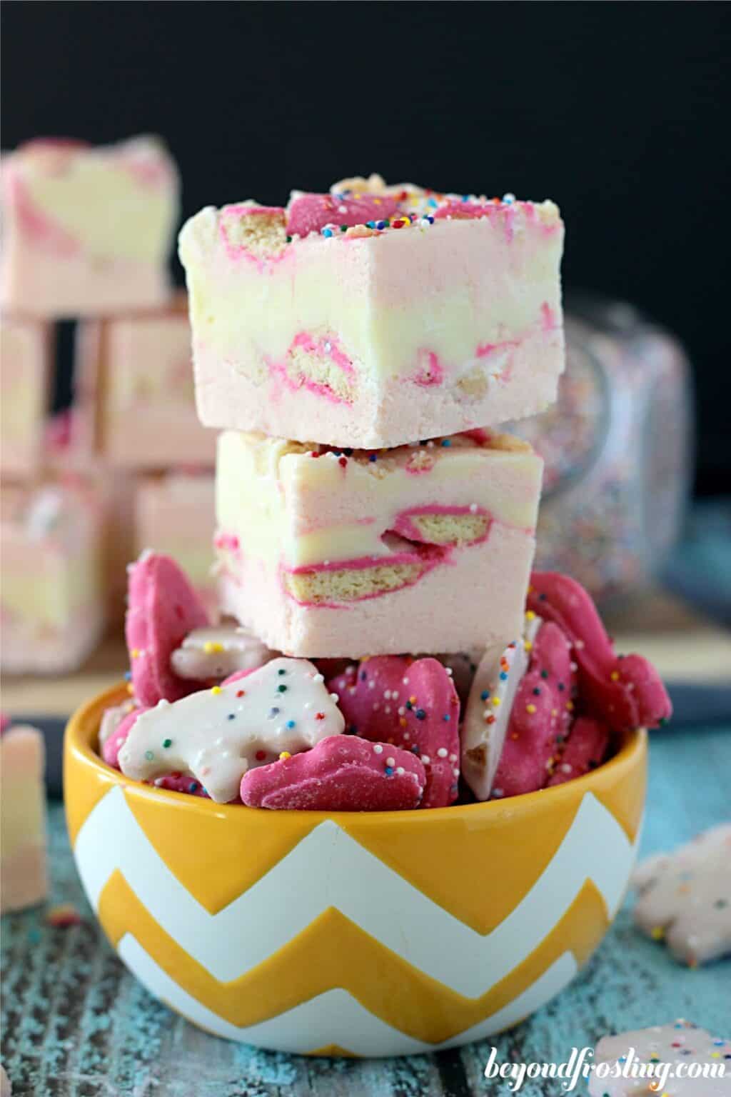 White Chocolate & Strawberry Circus Animal Fudge | Beyond Frosting