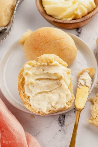 Quick Dinner Rolls | Beyond Frosting