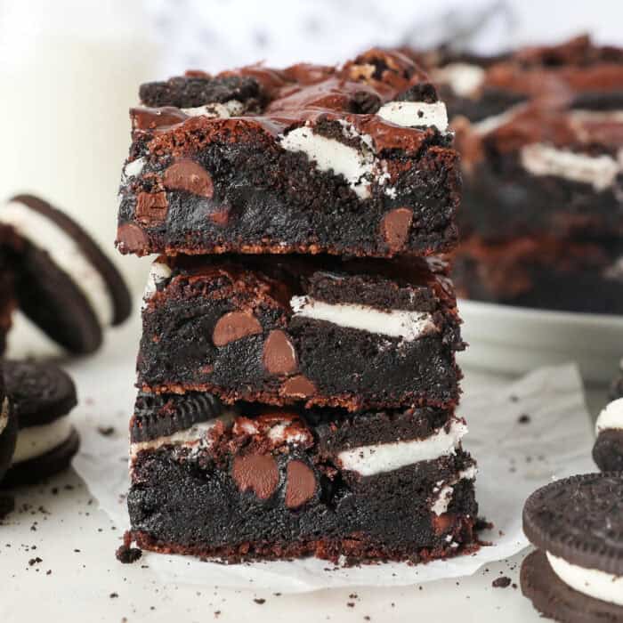 Easy Oreo Brownies | Beyond Frosting